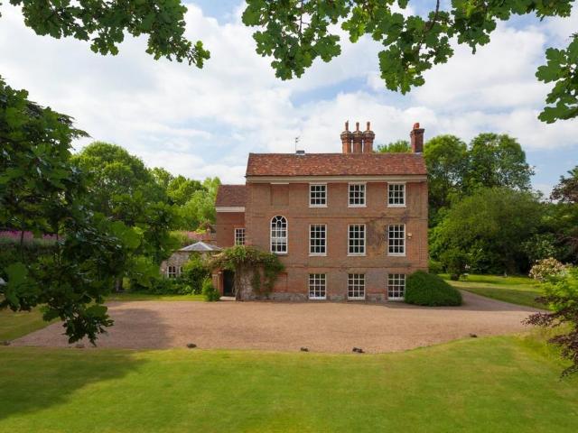 10 bedroom detached house for sale