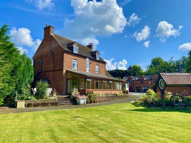 10 bedroom detached house for sale