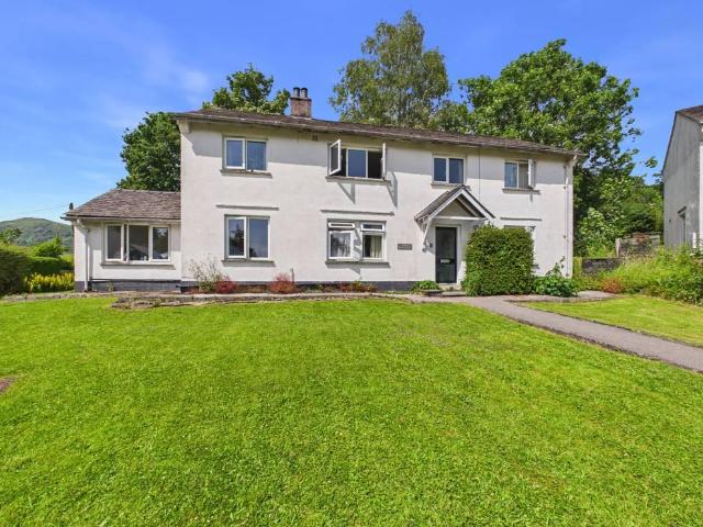 10 bedroom detached house for sale