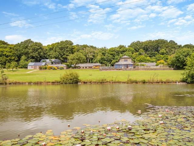 10 bedroom detached house for sale