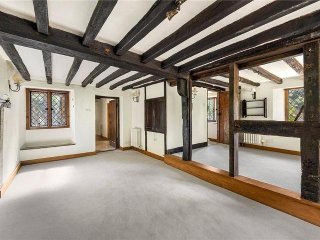 10 bedroom detached house to rent