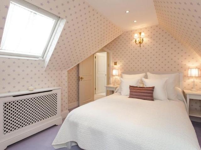 10 bedroom detached house to rent