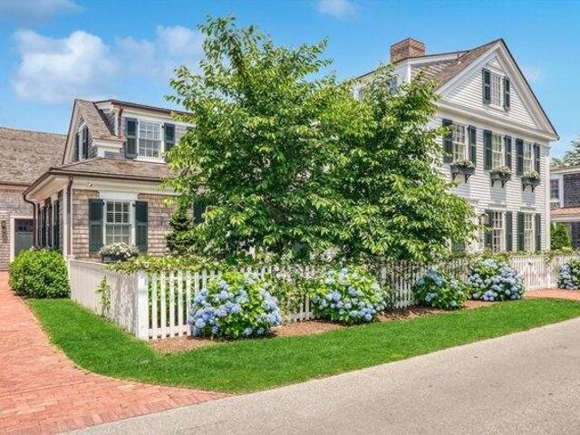 10 bedroom, Edgartown MA 02539 104848409