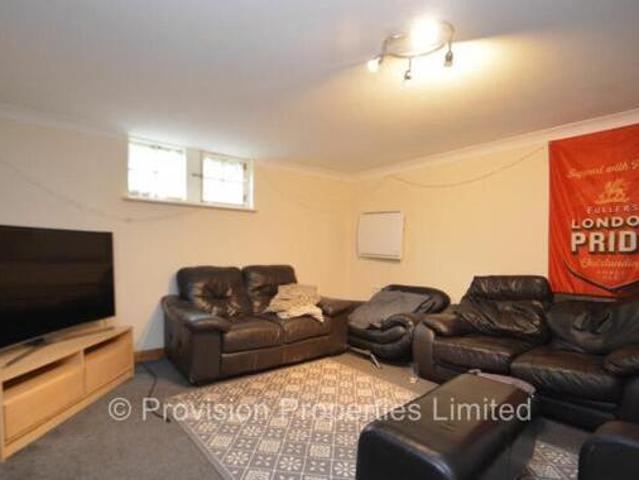 10 Bedroom End Of Terrace House For Rent In Hyde Leeds