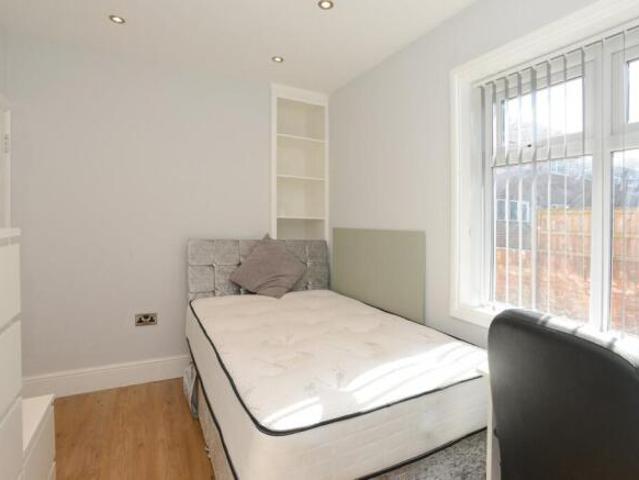 10 bedroom end of terrace house for rent in Waverley Street, Nottingham, Nottinghamshire, NG7