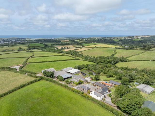 10 bedroom farm house for sale