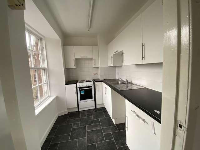 10 Bedroom Flat