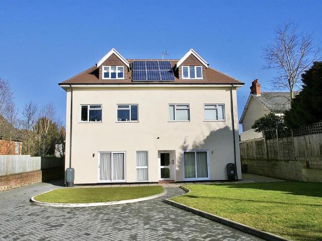 10 bedroom flat for sale