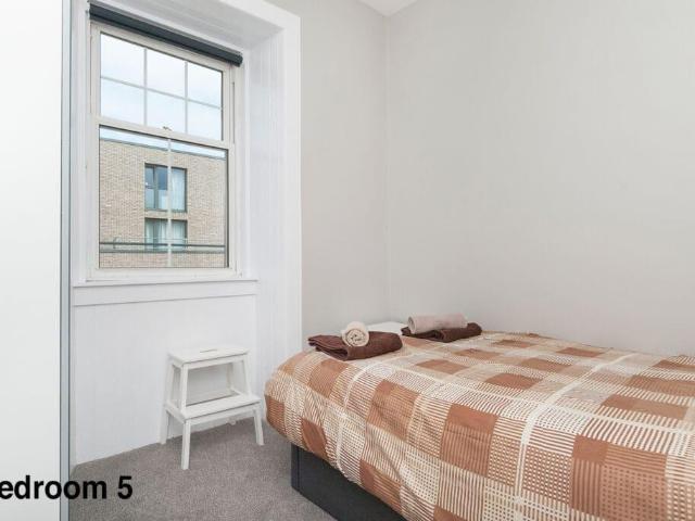 10 bedroom flat share to rent