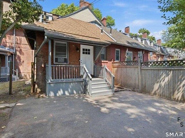 10 bedroom, Hartford CT 06106 104757506