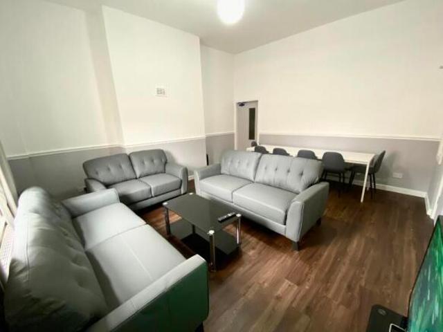 10 bedroom house of multiple occupation for rent in Upper Parliament Street, Liverpool, Merseyside, L8