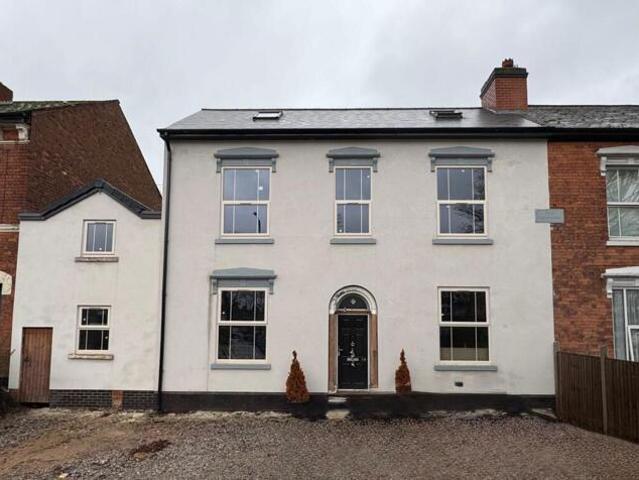 10 Bedroom House Birmingham Birmingham LS100426640