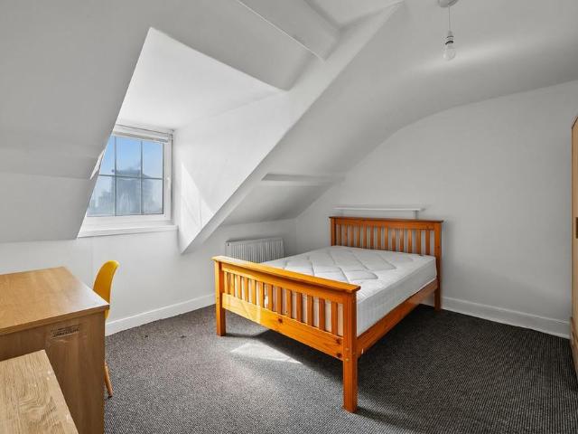 10 bedroom house share to rent