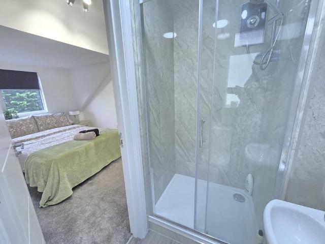 10 bedroom house share to rent