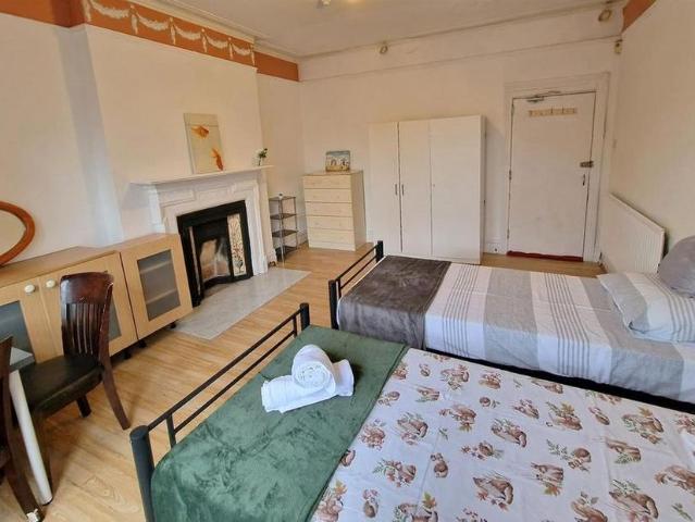 10 bedroom house share to rent