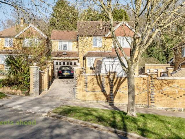 10 Bedroom House