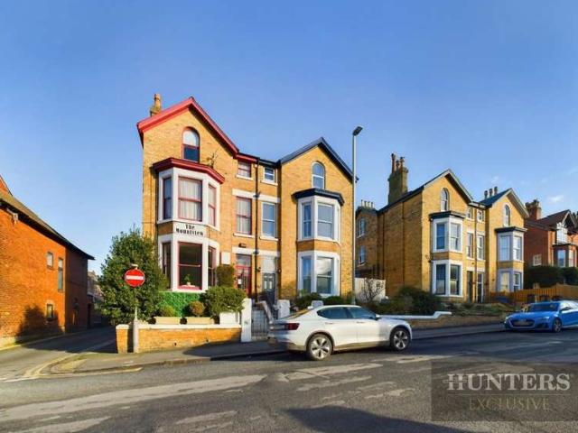 10 Bedroom House