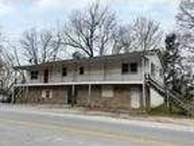 10 bedroom in Irvine KY 40336