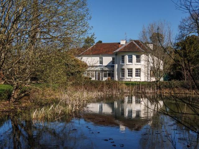 10 bedroom property with land for sale