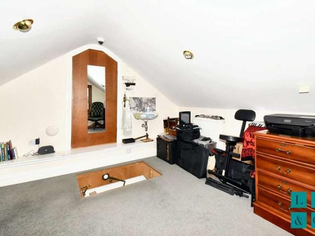 10 Bedroom Property