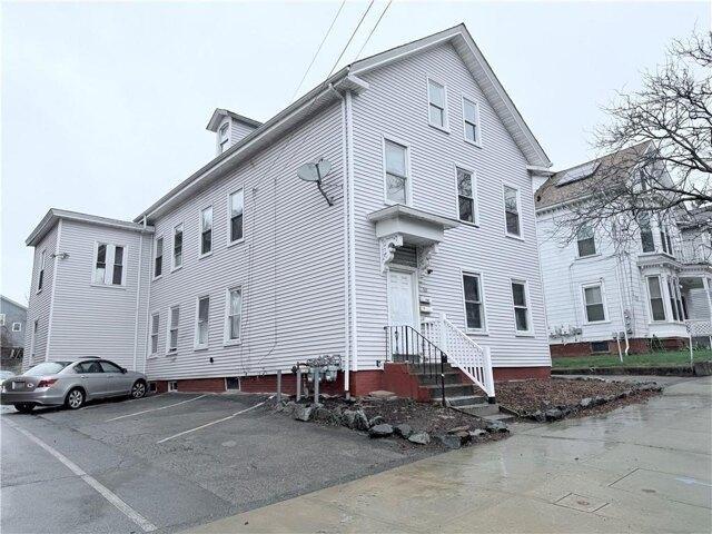 10 bedroom, Providence RI 02906 102410411