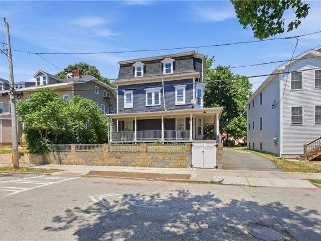 10 bedroom, Providence RI 02907 104919990
