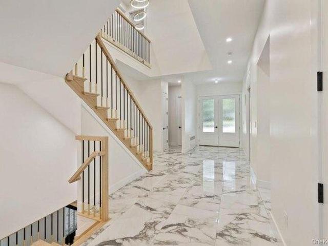10 bedroom, Suffern NY 10901 105191542