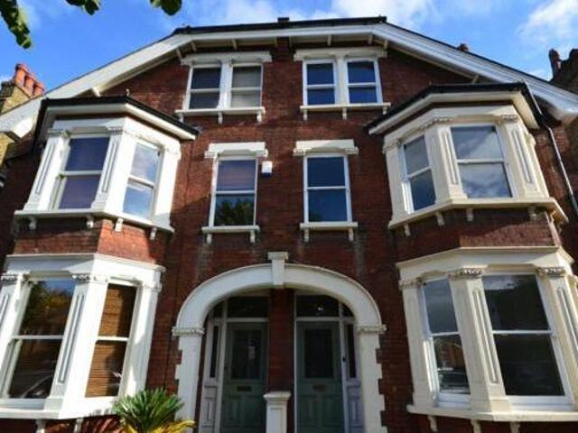 10 Bedroom Semi detached House For Rent In Gravesend, Kent