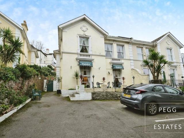 10 bedroom semi detached house for sale