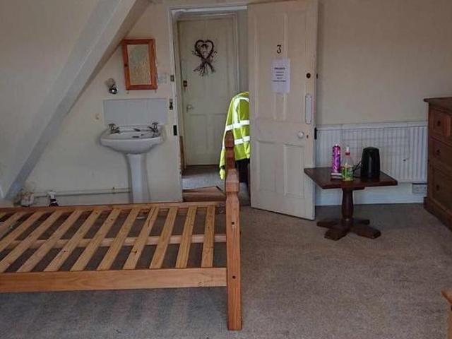 10 bedroom semi detached house for sale