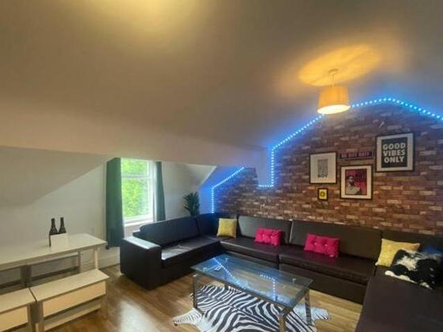 10 Bedroom Semi detached House For Sale In Fallowfield, Manchester