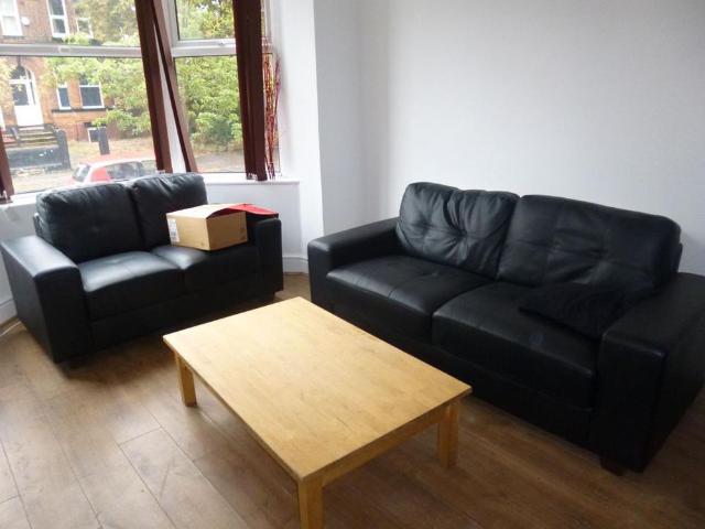 10 bedroom semi detached house to rent