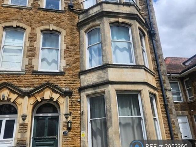 10 bedroom semi detached house to rent