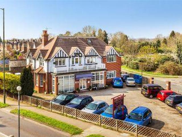 10 Bedrooms Detached house for sale in Brighton Road, Horley, Surrey RH6