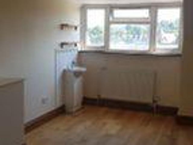 10 Bedrooms Semi detached house for rent in Foxley Lane, Purely CR8