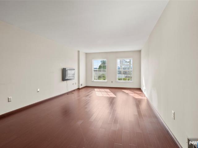 10 Bergen Ridge Road