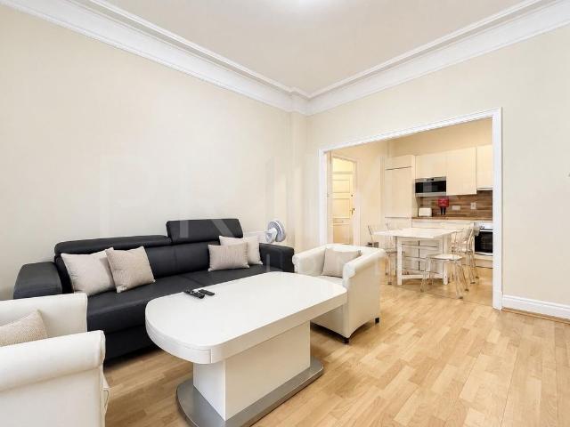 10 Berkeley Street, Mayfair, London W1J, 2 bed flat to rent, £4,000 pcm | PrimeLocation