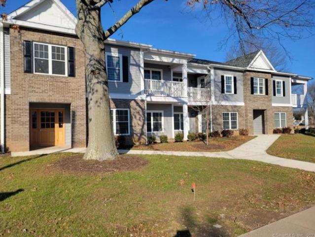 10 Berkshire Rd #122, West Hartford, CT 06110