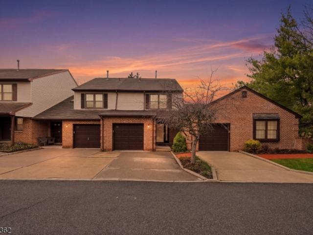 10 Betty Ct, Lebanon, NJ 08833 | MLS #4016 | Compass