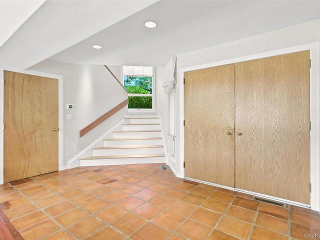 10 Beverly Road
