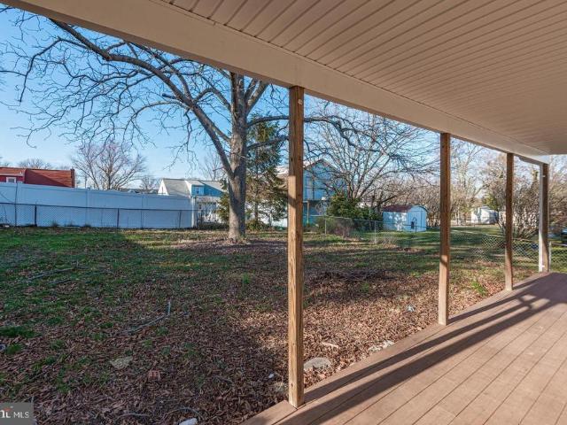 10 Birch Avenue