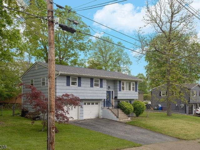 10 Birch Dr