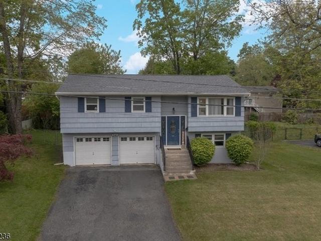 10 Birch Dr, Newton, NJ 07860