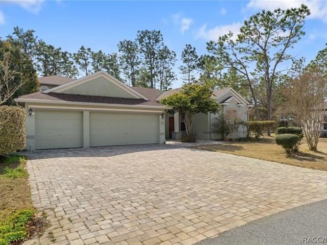 10 Boxleaf Ct S, Homosassa, FL 34446