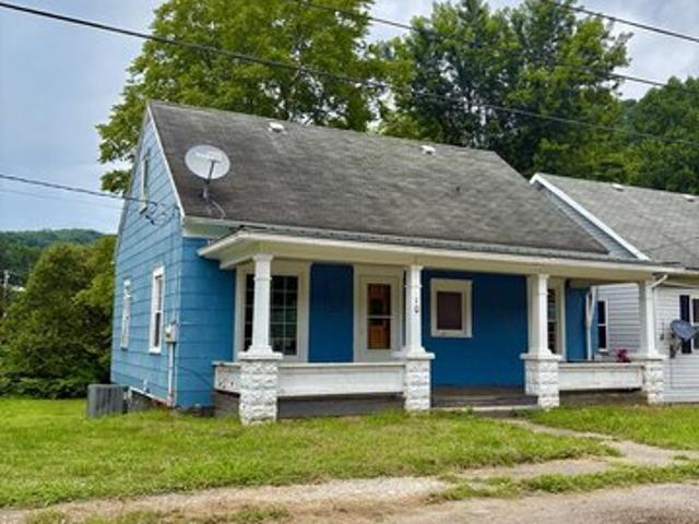 10 Boyd Hayes Dr, Pine Grove, WV 26419