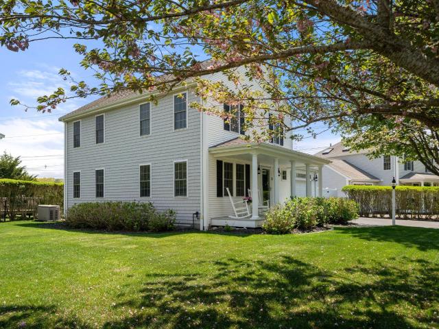 10 Bluestone Terrace