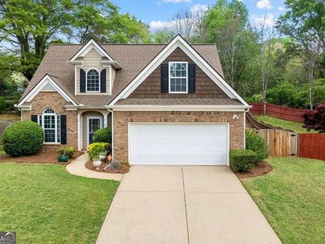 10 Br, 3 bath, Single Family 272 William Nye Dr SE