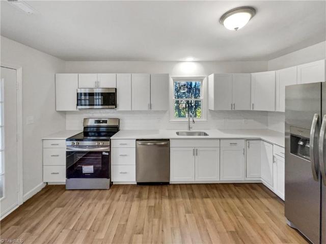 10 Brownstone Ln, Greensboro, NC 27410 | MLS #1205 | Compass