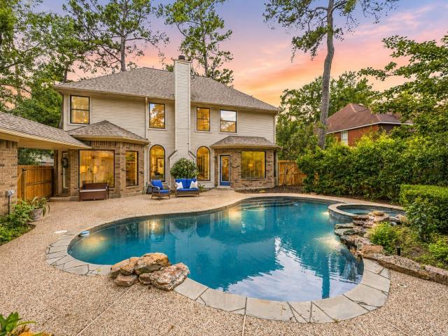 10 Brookline Court