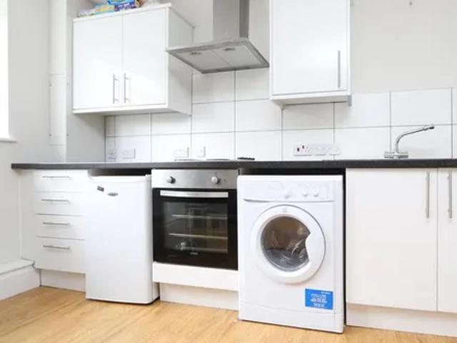10 Brampton Grove, London, NW4 4AG, United Kingdom | 1 bed house for rent #168103251 | Rentberry